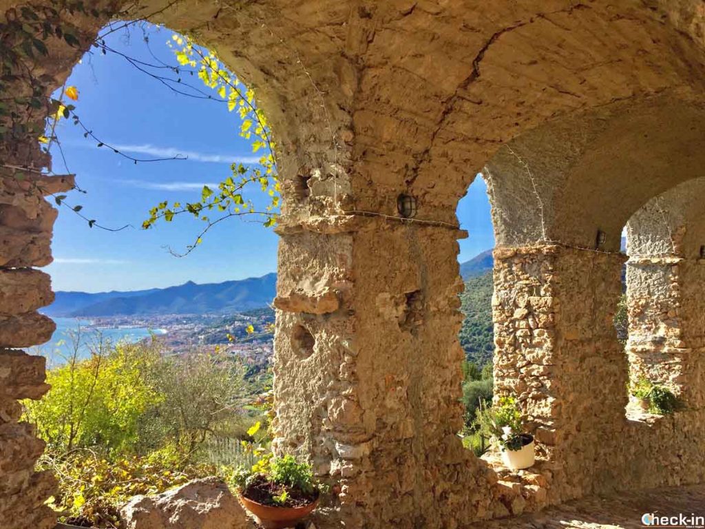 Borgio Verezzi (Liguria di ponente), cosa vedere in giornata oltre alle ...